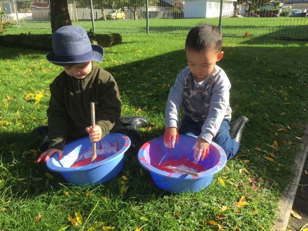 Gloop, wonderful gloop! + recipe | Playcentre